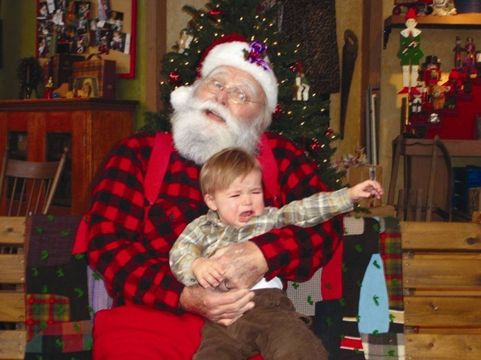 Pictures of Children Frightened By Santa Claus | Amusing Planet